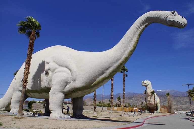 Brontosaurus: The Dinosaur That Was Erased—Then Resurrected – Dino World