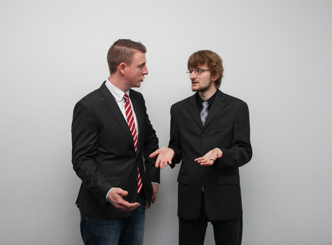 How to Tell If Someone is a Liar – Dino World
